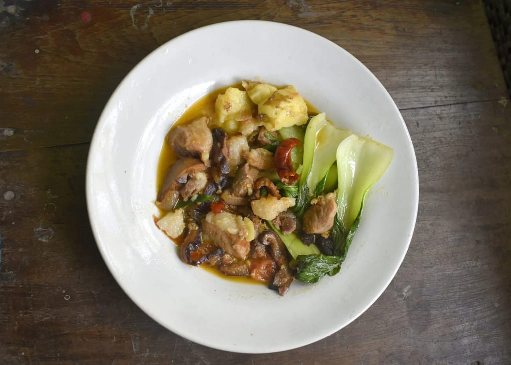 30 Traditional Cuisine of Bhutan: A Simple Food Guide