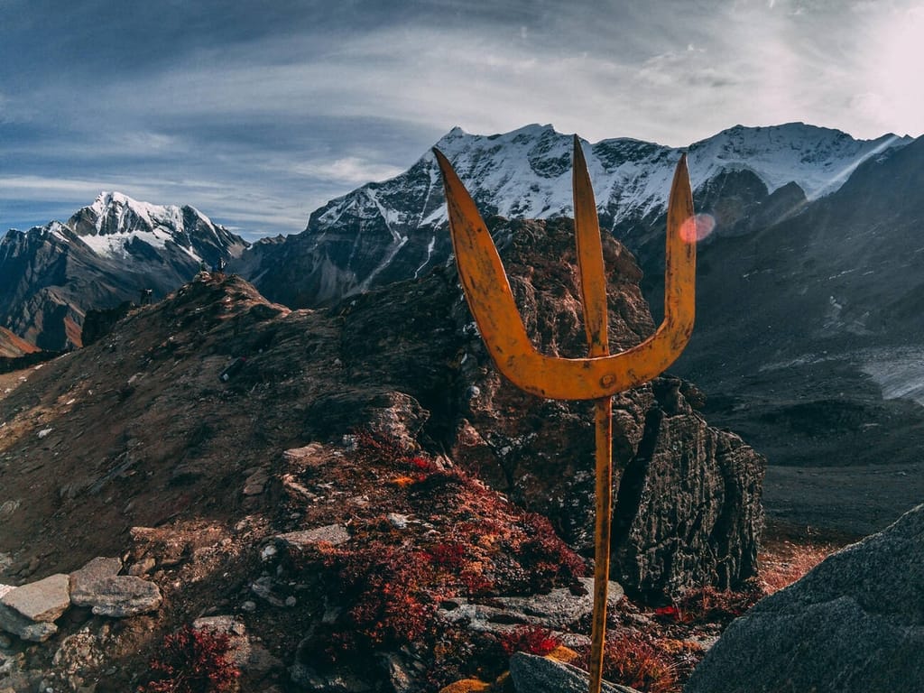 Roopkund - Trek to Skeleton Lake of Uttarakhand