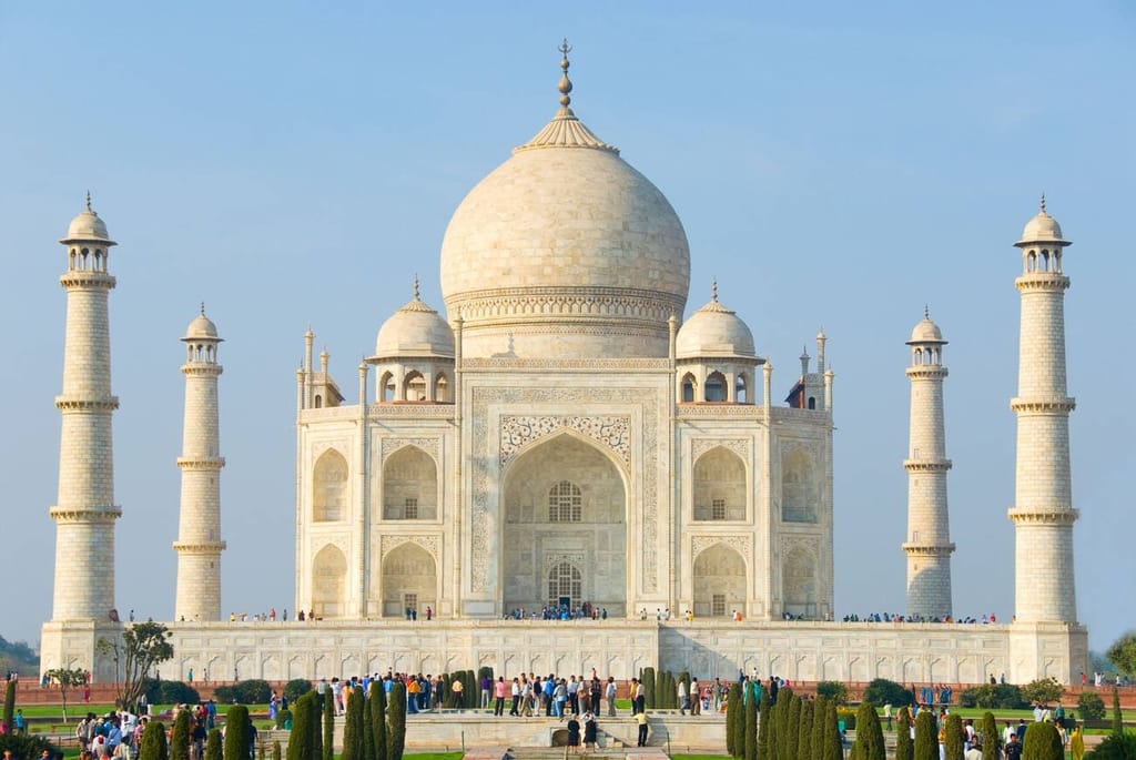 15 weekend getaways from Noida: Parks, Malls and More.