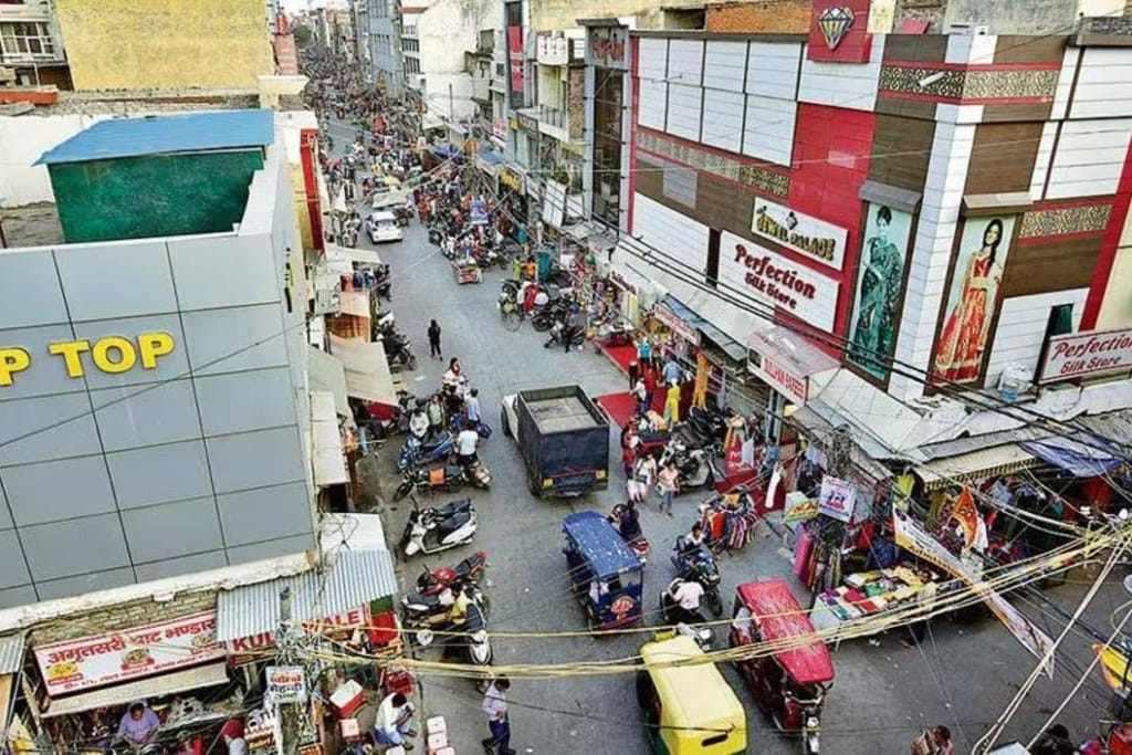 8 Best Noida Shopping Markets: Shop 'Til You Drop Guide