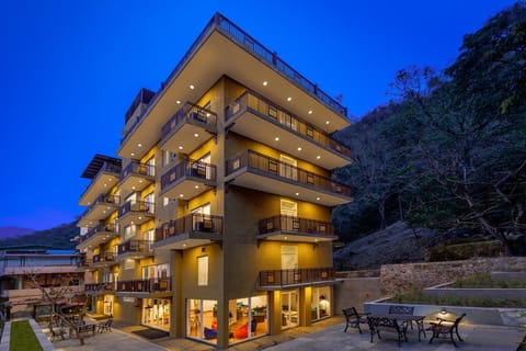 15 Best Corporate Offsite in Rishikesh: Top Resorts & Hotels
