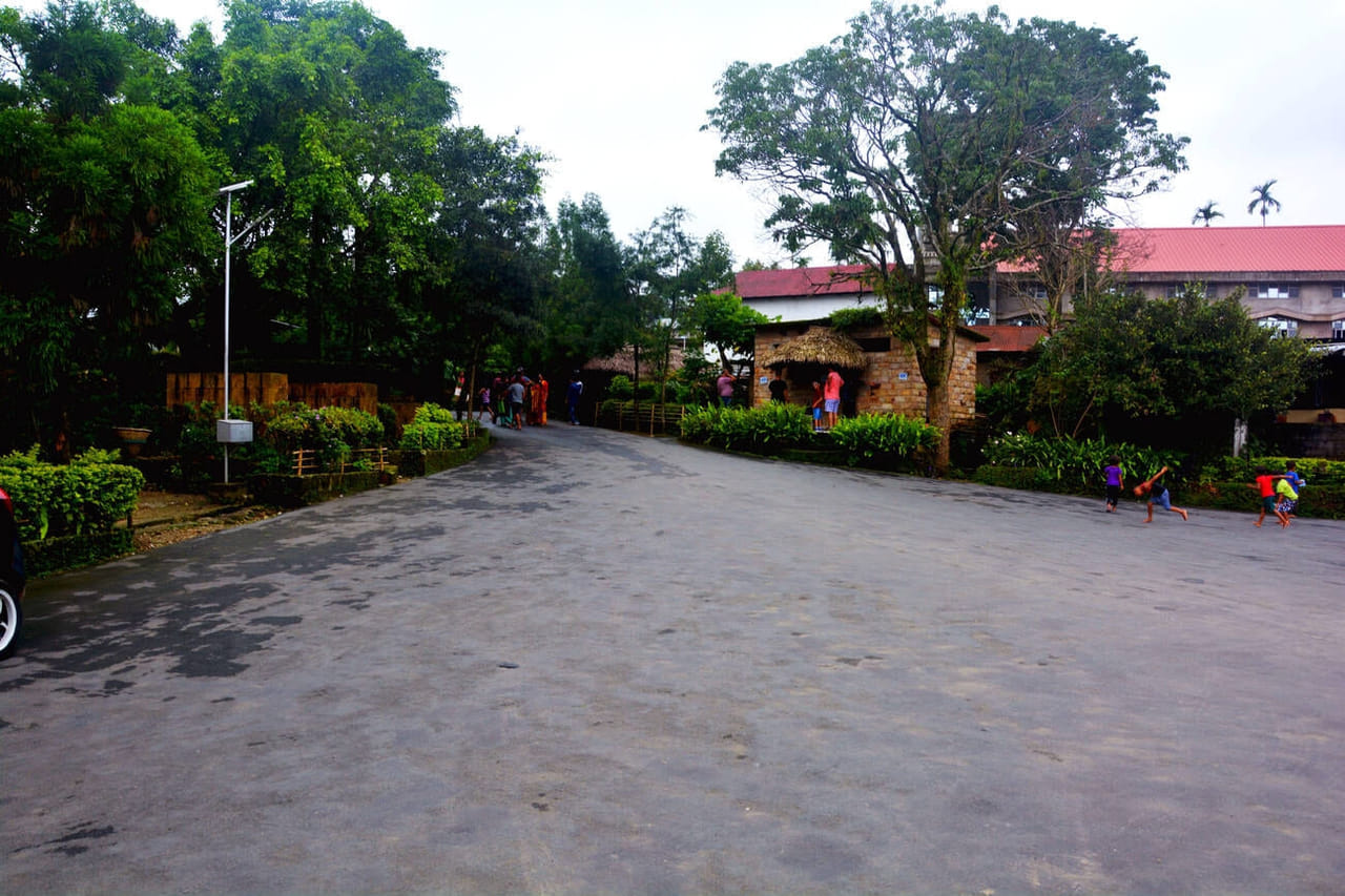 Mawlynnong Village: The Cleanest Village in Asia | Your Best Guide