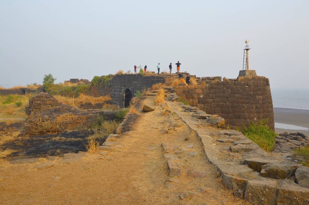 Top 10 Team Outing Places Near Pune: Corporate Outings!