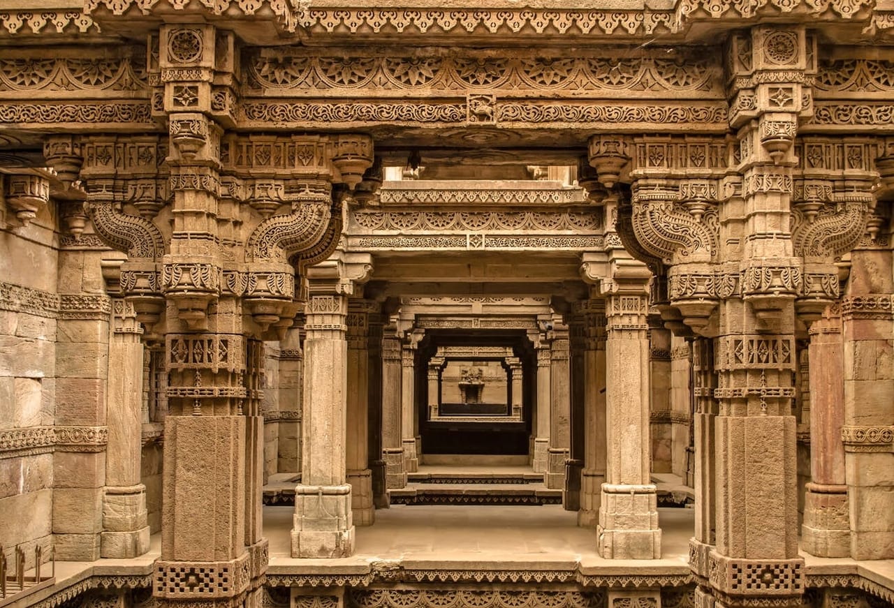 Adalaj Stepwell: Epic Sacrifice Turns % into a Jewel of Architecture