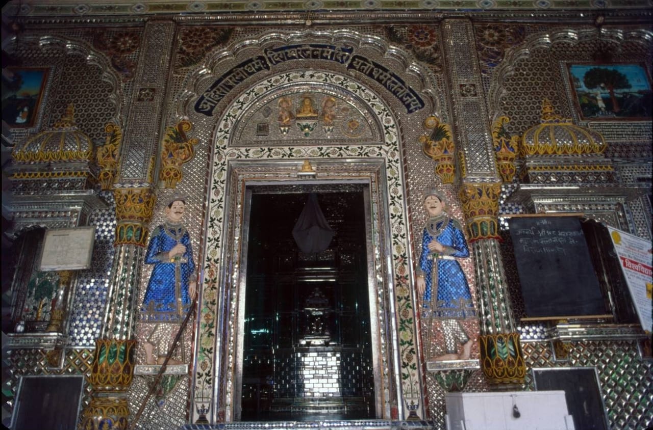 Kanch Mandir: The Beauty Of Glasswork And Heritage In Indore