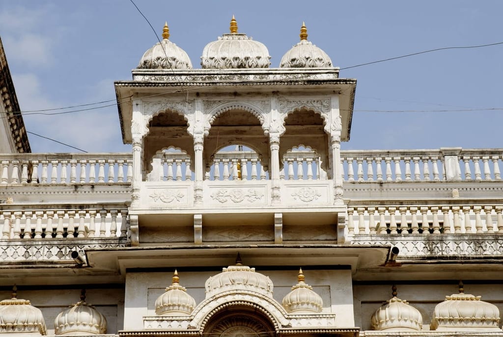 Kanch Mandir: The Beauty Of Glasswork And Heritage In Indore