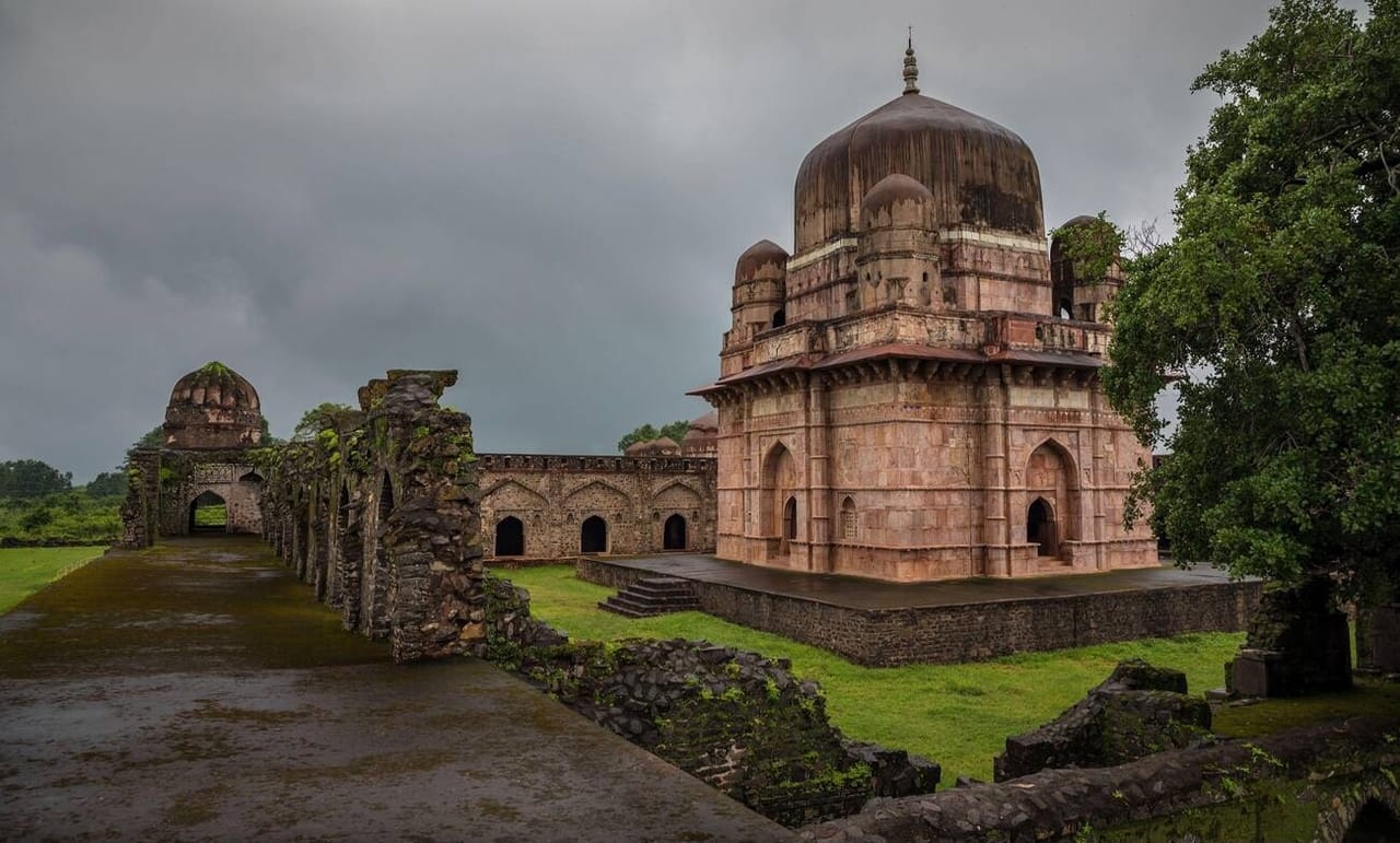 Mandu Forts: A Guide For Your Trip To Mandu In Madhya Pradesh