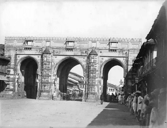 Witness The Vibrant Square Manek Chowk Of Ahmedabad Gujarat