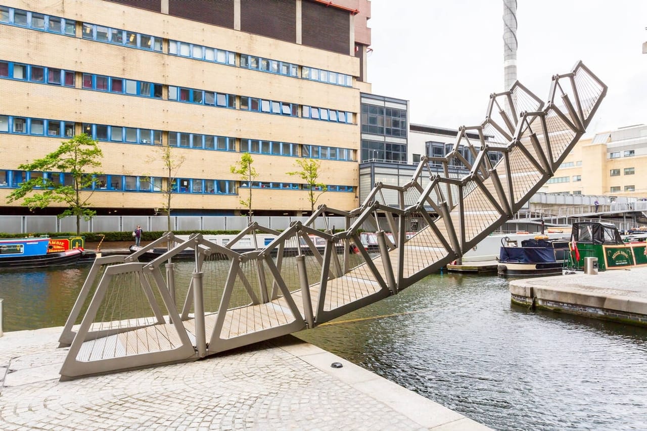 World’s Most Unusual Bridges: Guide to Man-Made Wonders