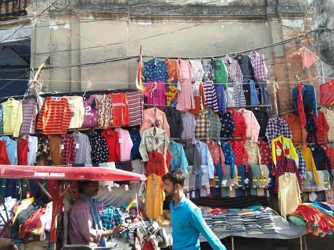 Shopping places in Lucknow: Top 15 markets for shopping