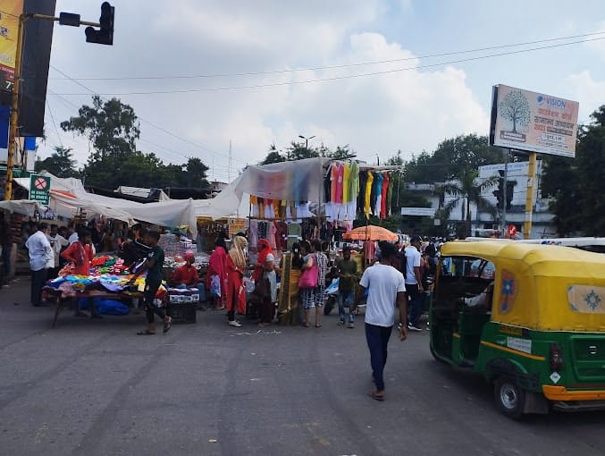 Shopping places in Lucknow: Top 15 markets for shopping