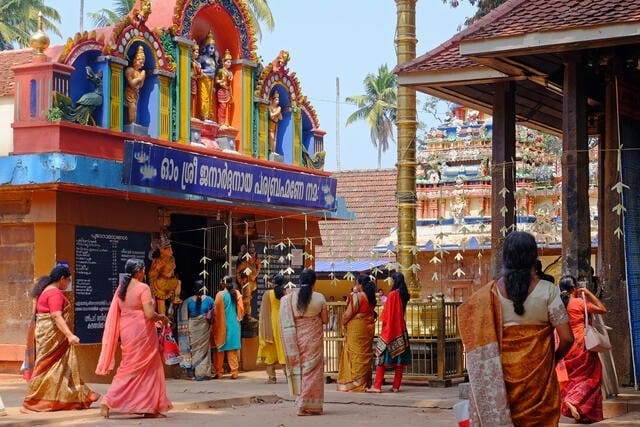 19 Famous Temples in Kerala | Guide to Popular Pilgrim Sites