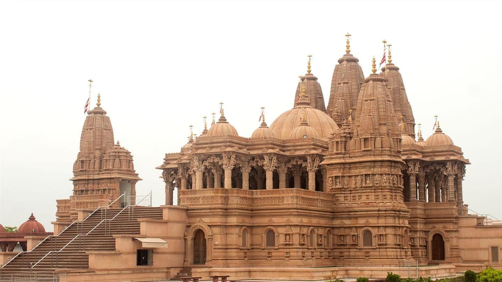 12 Famous Temples in Kolkata That You Must Visit in 2026!
