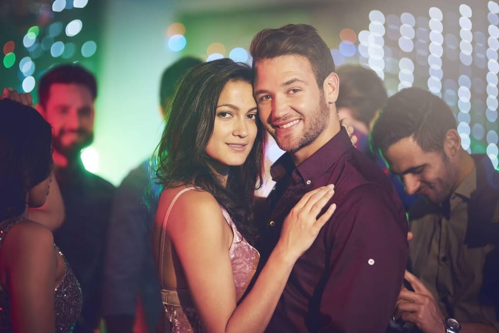 16 Romantic Night Out Places in Gurgaon for Couples