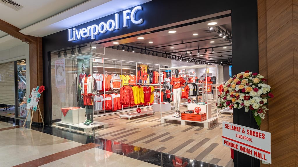 Shopping in Liverpool: 15 Popular Places & What to Buy