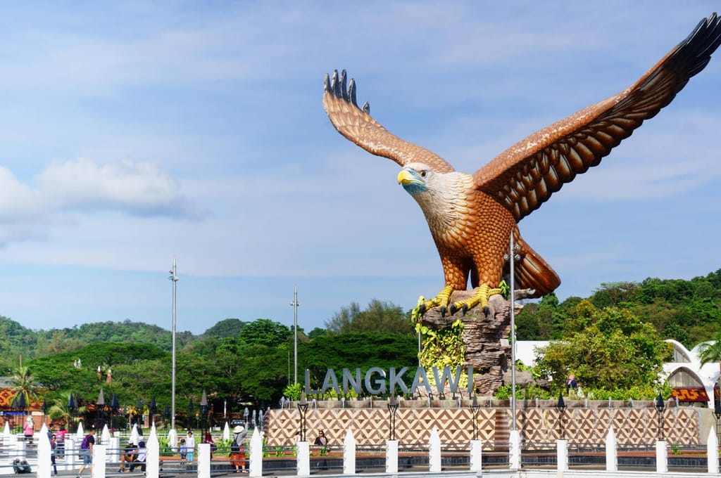 Dataran Lang Eagle Square: What to Expect - Insider Tips!