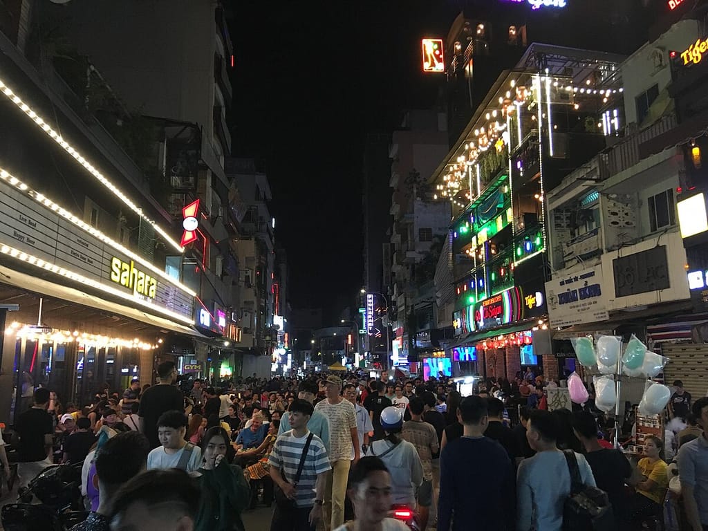 Your Complete Guide to Bui Vien Walking Street!