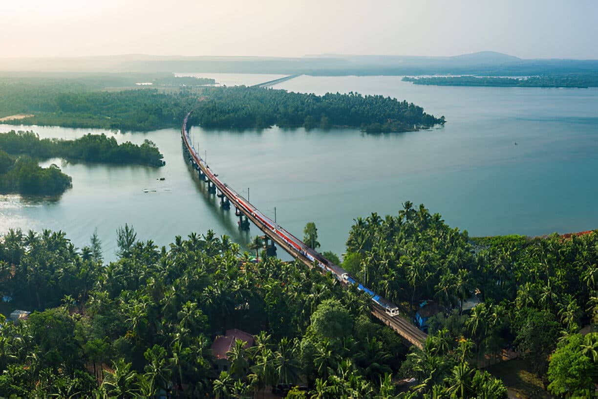 15 Most Beautiful Train Journeys In India. Travel Guide 2026