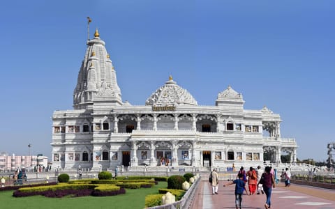 12 Top Krishna Temples In India To Visit In 2026