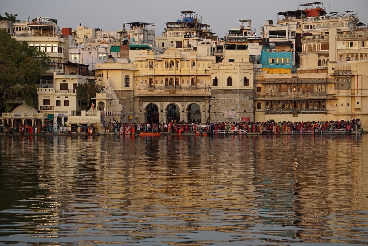 Ambrai Ghat Udaipur: Best Time, How To Reach, Things To Do