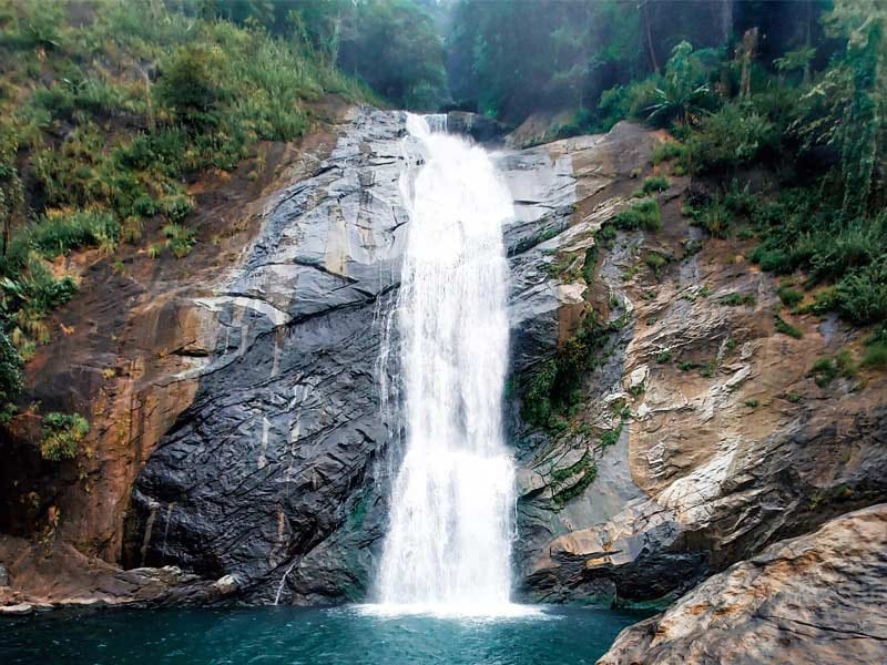 25 Popular Places To Visit In Vagamon for a Peaceful Trip