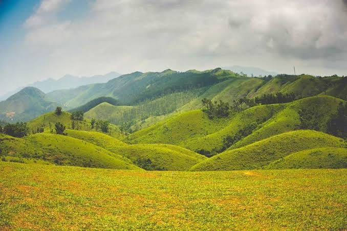 25 Popular Places To Visit In Vagamon for a Peaceful Trip