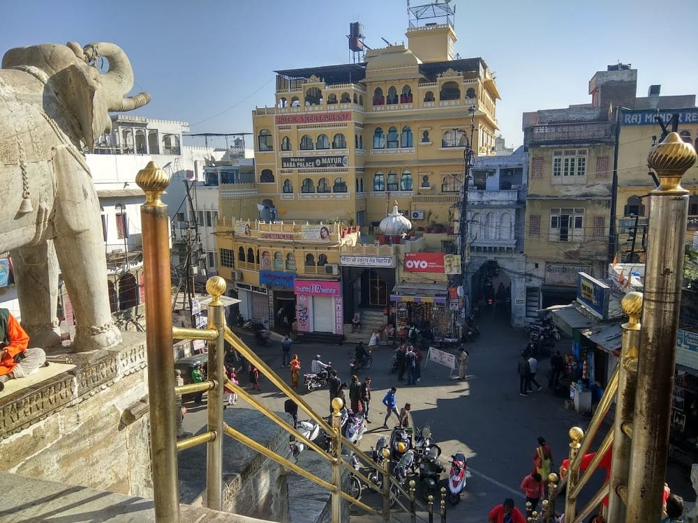 8+ Best Places To Go Shopping in Udaipur: A Complete Guide