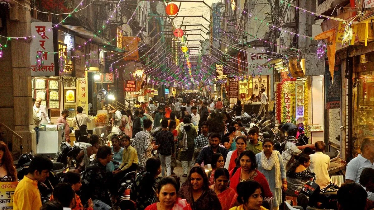 Sarafa Bazaar Indore: All You Need To Know Before You Go