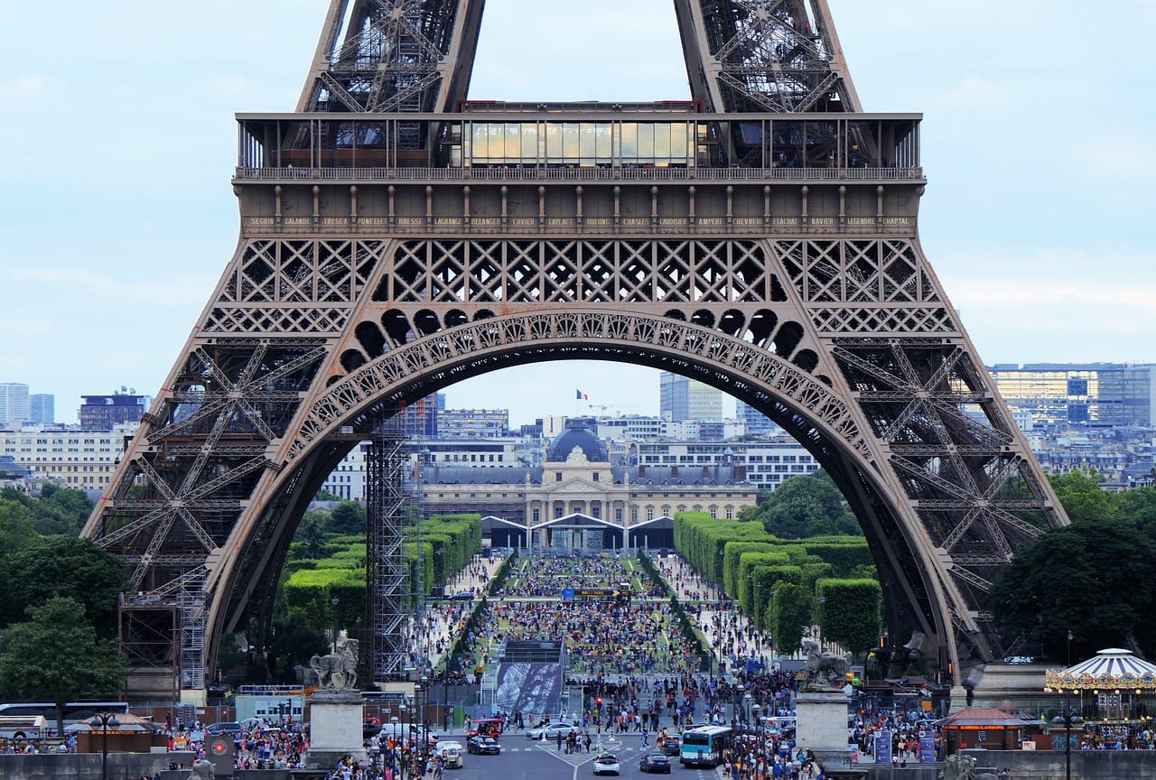How to Visit Eiffel Tower Paris: Tickets, Hours & Best Time