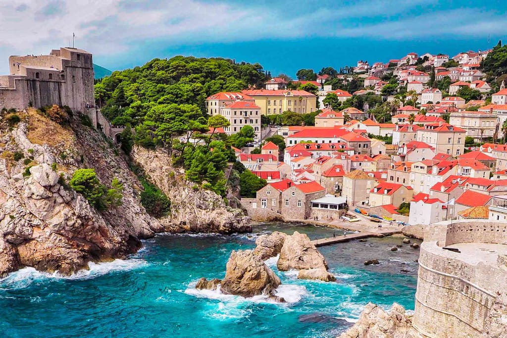 Greece vs Croatia: Which Has Better Beaches, Islands, and Experiences?
